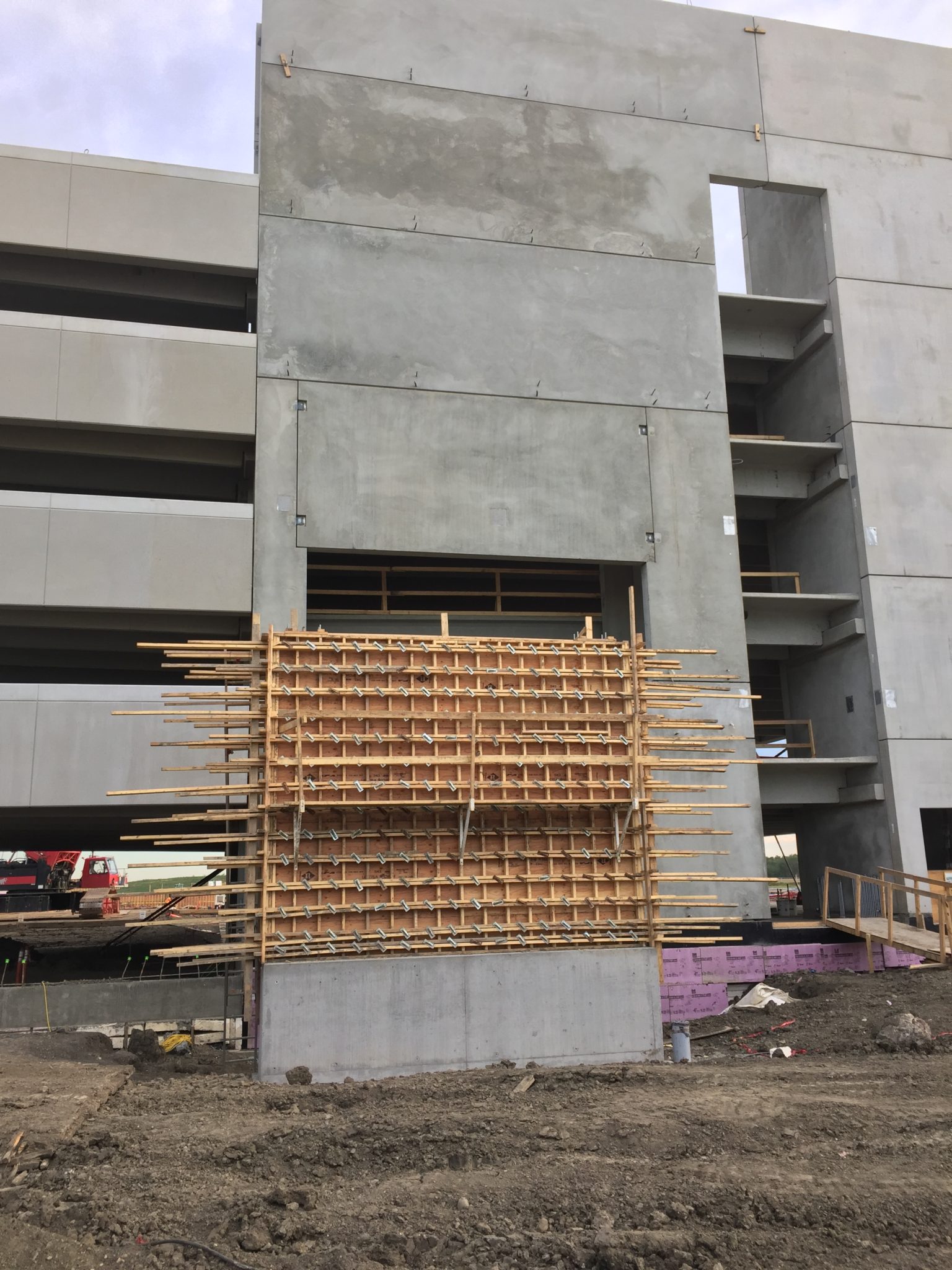 Hospital Parkade - Lindberg Construction